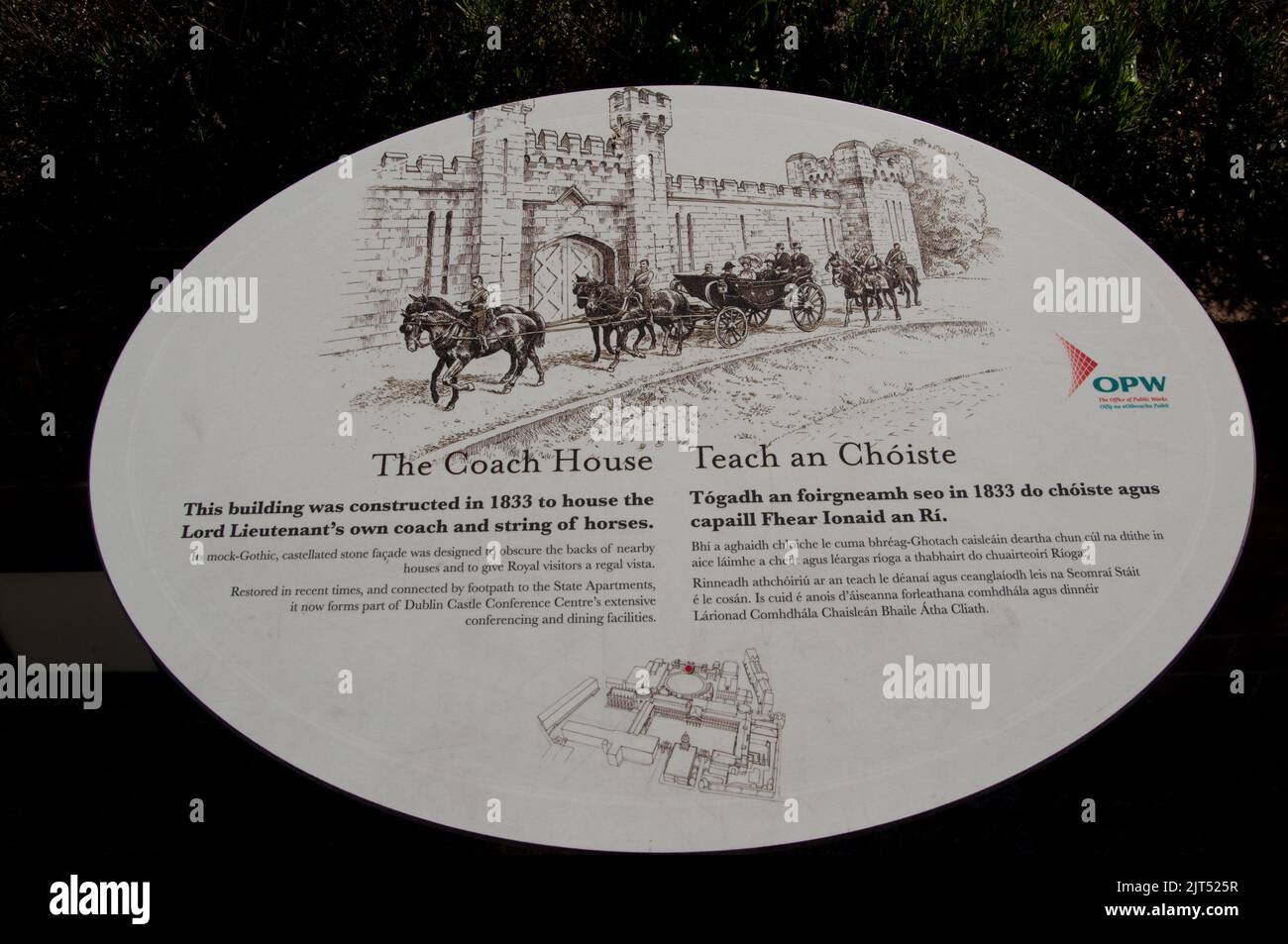 Coach house sign hi-res stock photography and images - Alamy