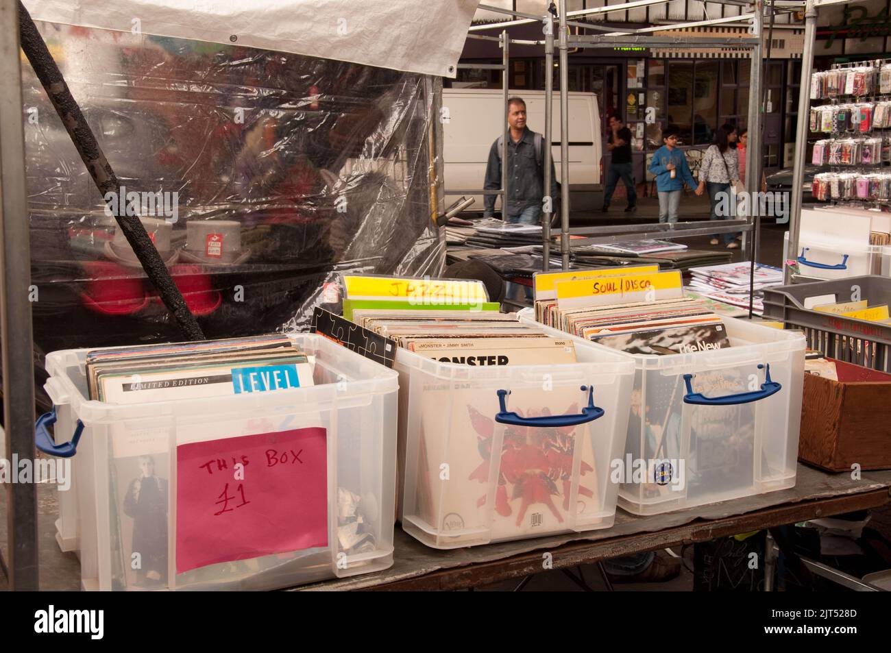 Second Hand Record Stall, Portobello Green Market, London, UK ...