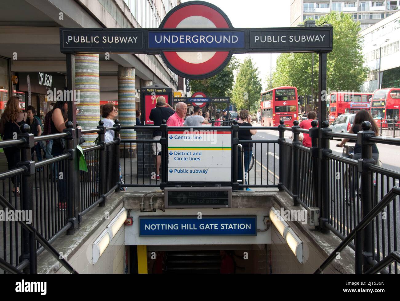 Notting hill gate station hi-res stock photography and images - Alamy