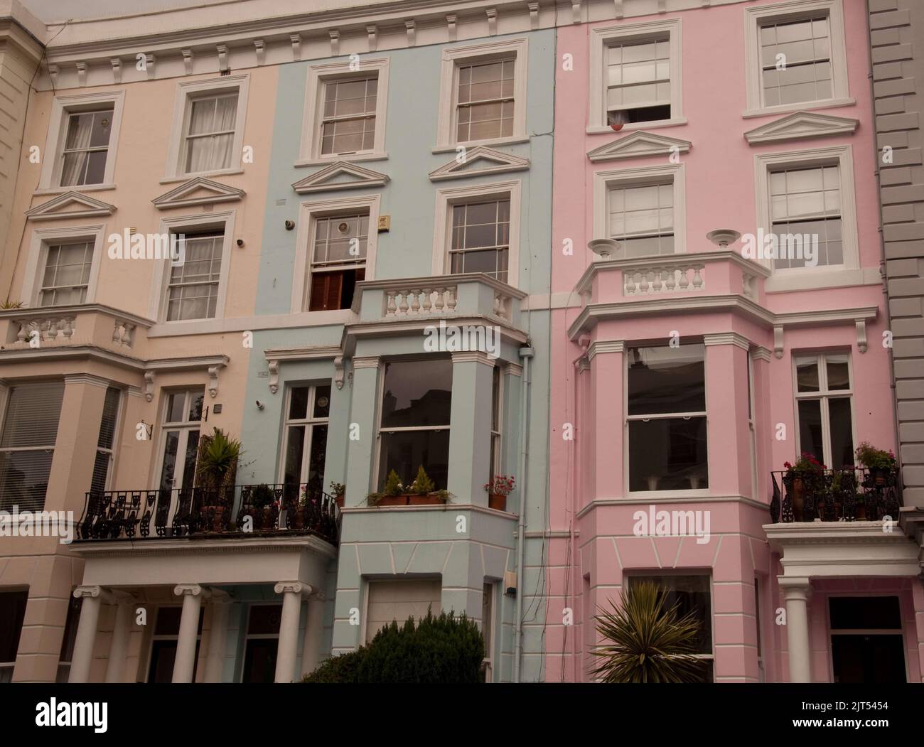 Colourful houses, off Portobello Rad, London, UK Stock Photo - Alamy