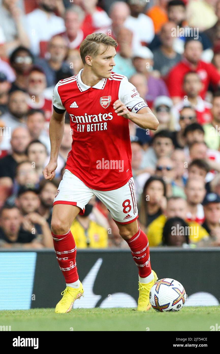 Martin odegaard arsenal on hi-res stock photography and images - Alamy