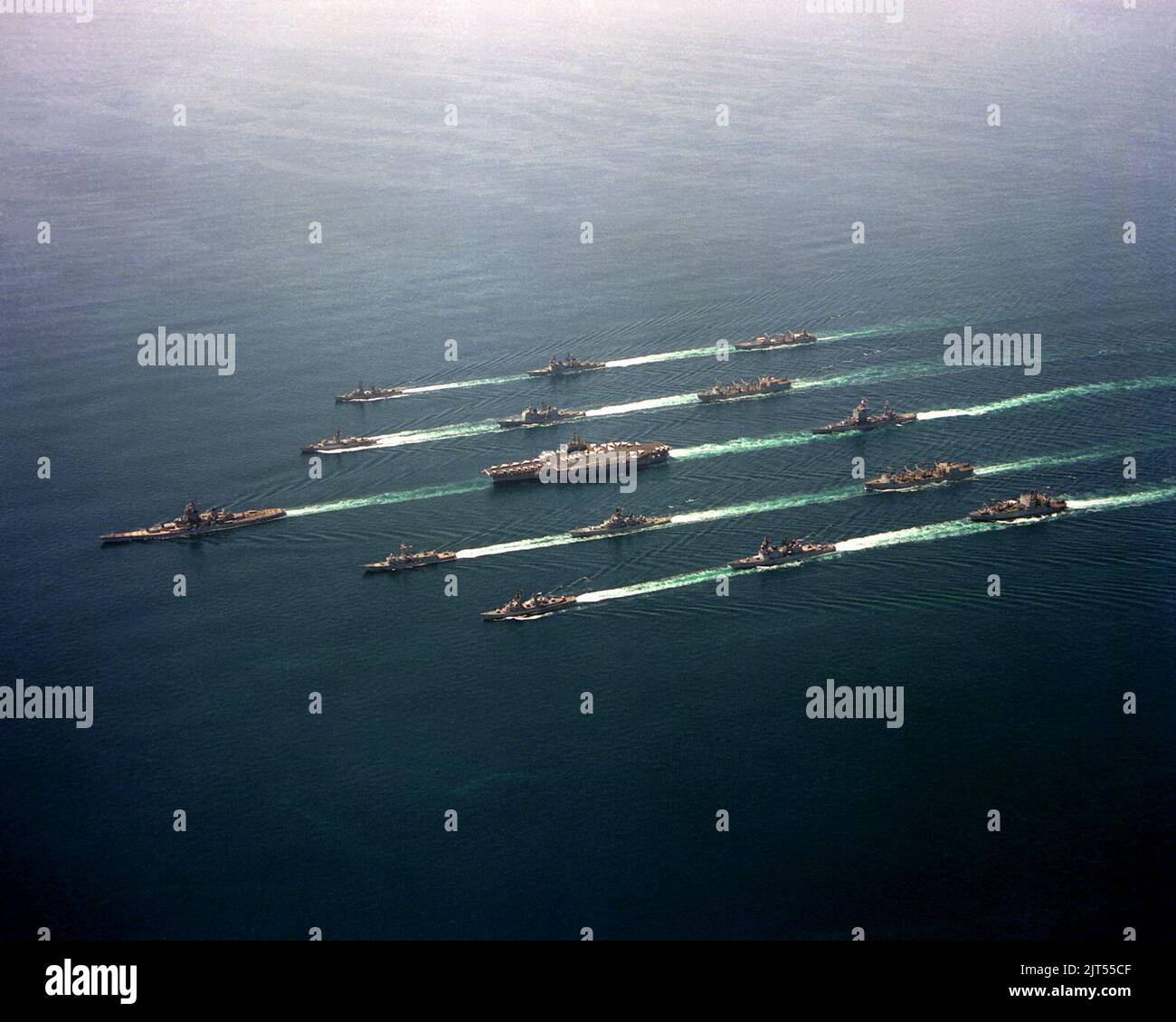 U.S. Navy Battle Group Echo underway in formation in the northern ...