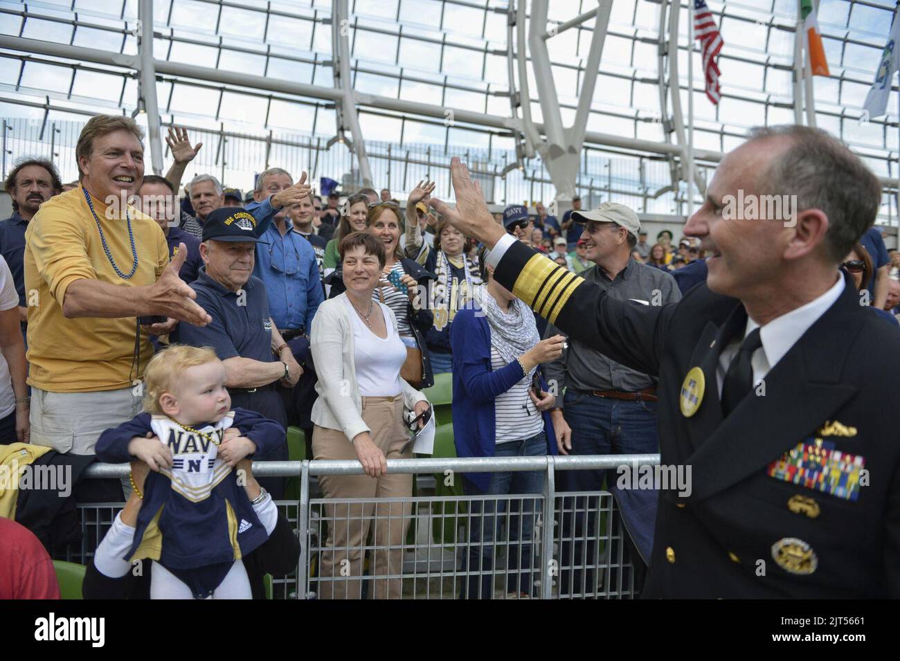 Navy notre dame game hi-res stock photography and images - Alamy