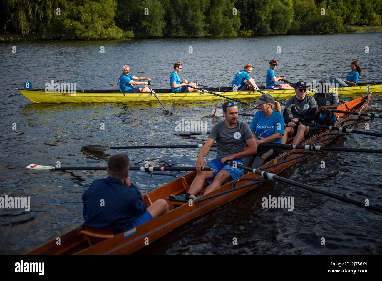 Rowing against cancer hi-res stock photography and images - Alamy