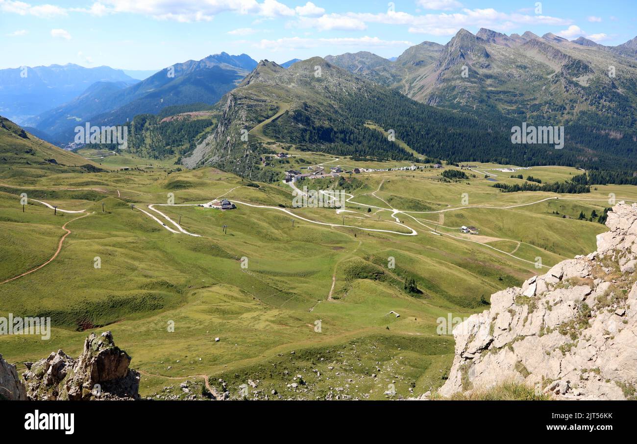 Dolomiten passo di rolle hi-res stock photography and images - Alamy