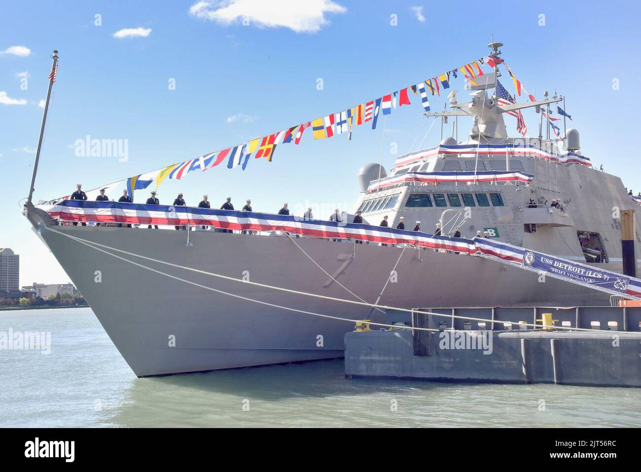 U.S. Navy Commissions Littoral Combat Ship USS Detroit (LCS 7 ...