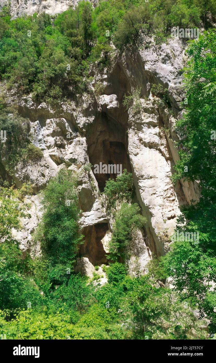 Cave in the mountains hi-res stock photography and images - Alamy