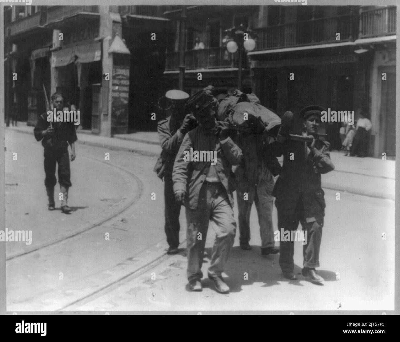 U.S. Navy in action at Vera Cruz, Mexico, 1914- rifleman walking behind ...
