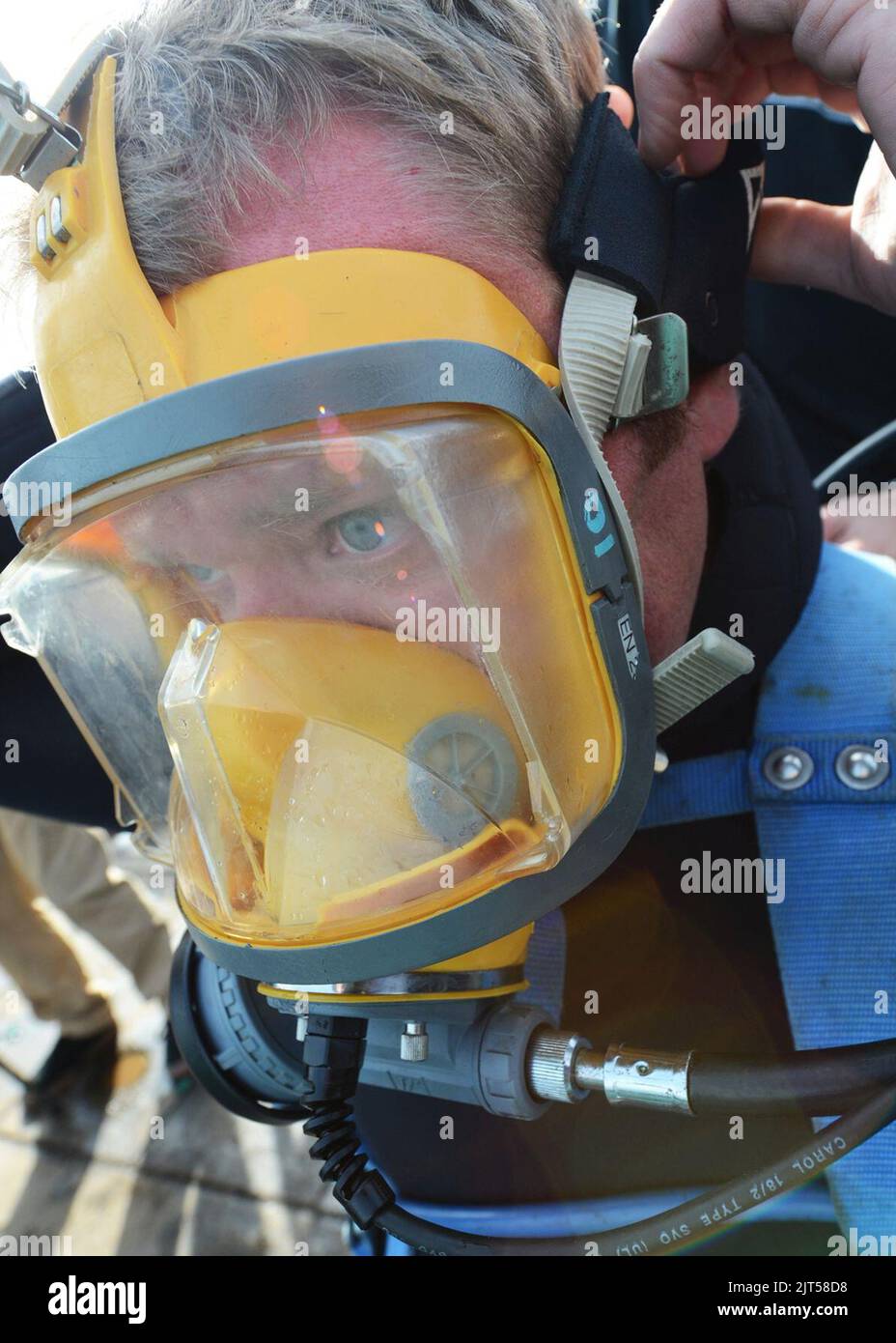 U.S. Navy Petty Officer 1st Class assigned to Mobile Diving and Salvage ...
