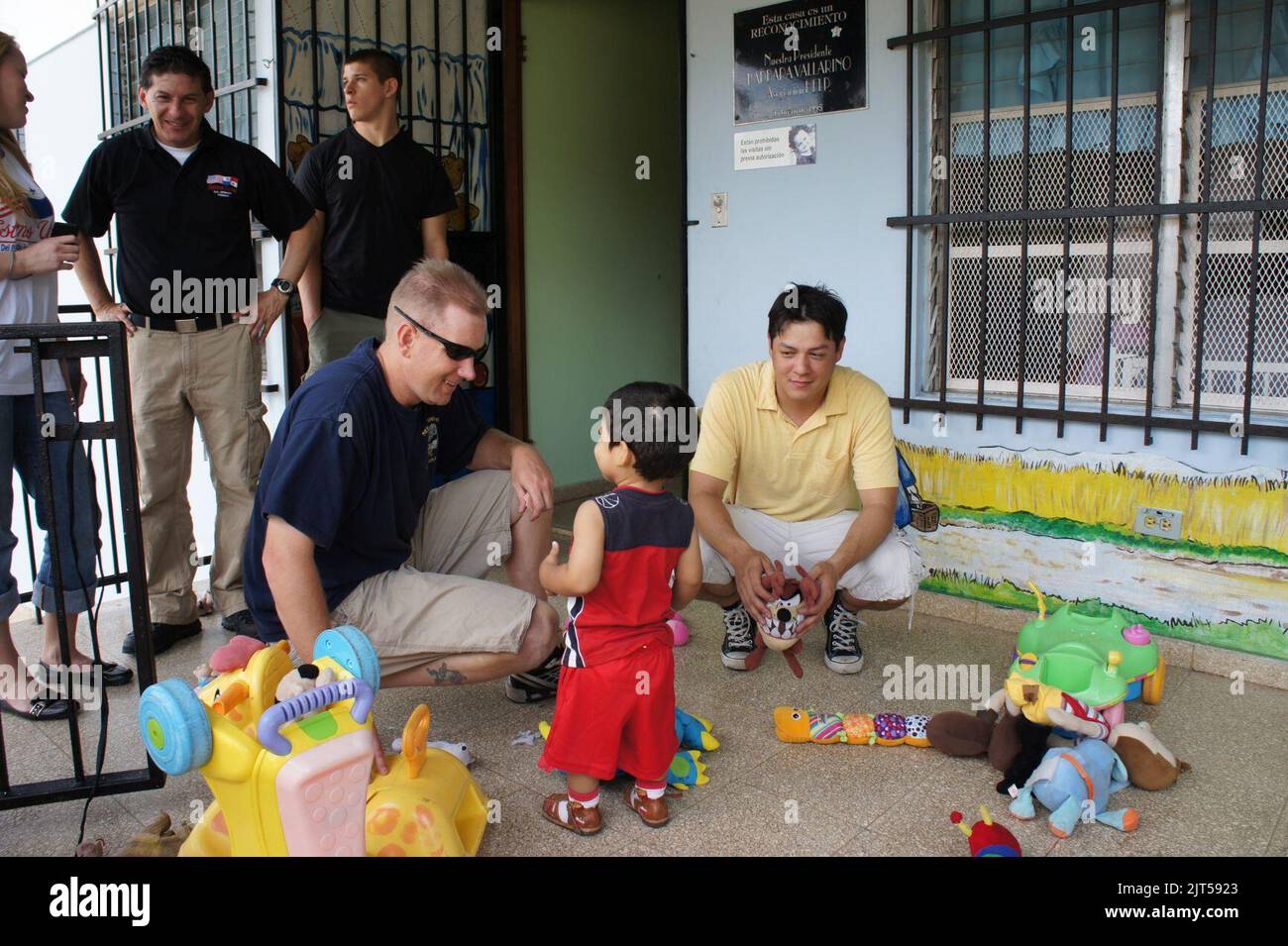 U.S. Navy Senior Chief Information Systems Technician the frigate USS ...