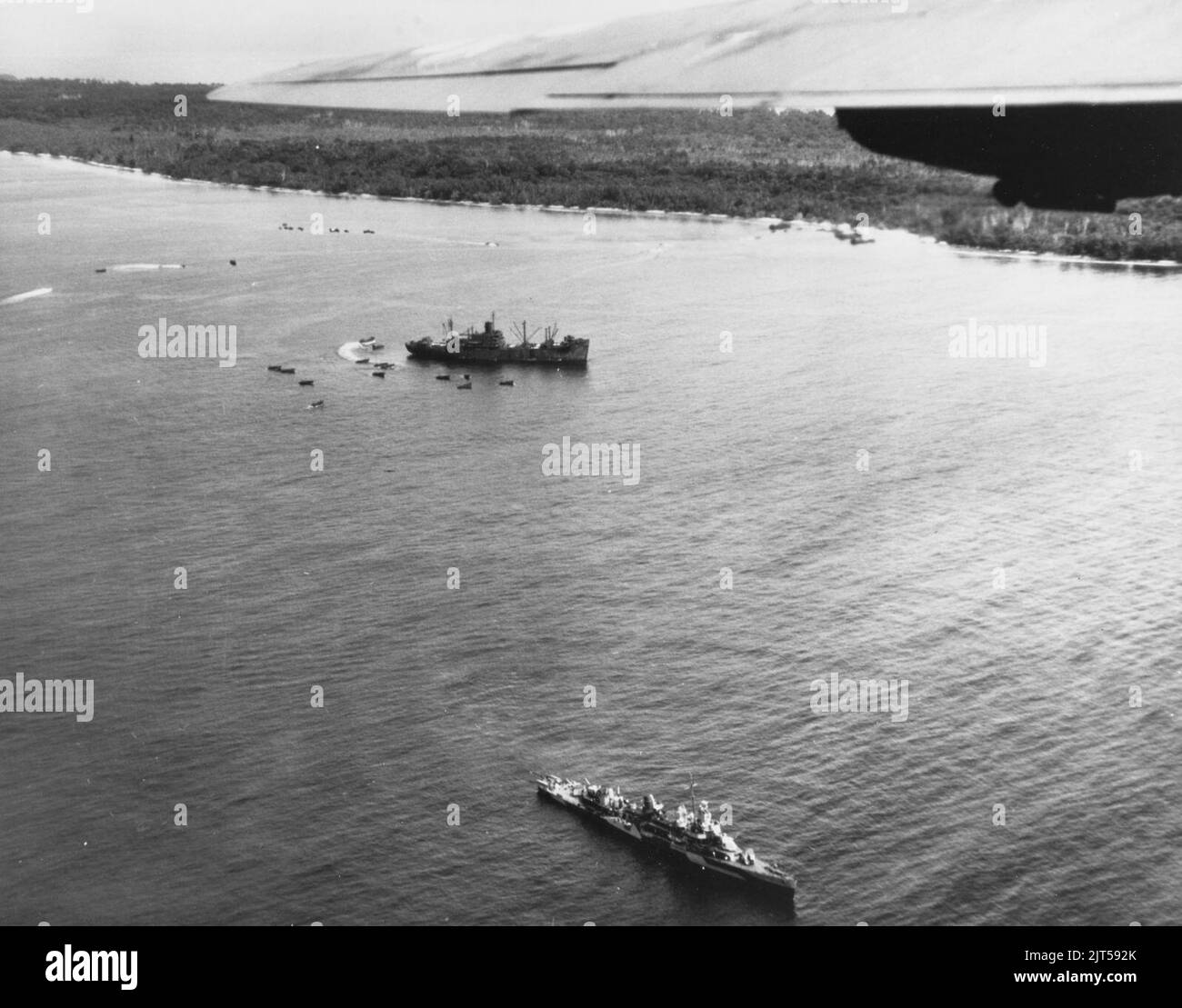 U.S. Navy ships off Emirau, 20 March 1944 Stock Photo - Alamy