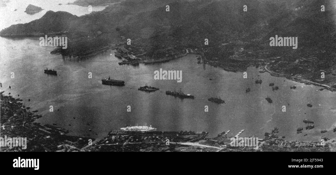 U.S. Navy ships in Nagasaki harbour, September 1945 Stock Photo - Alamy