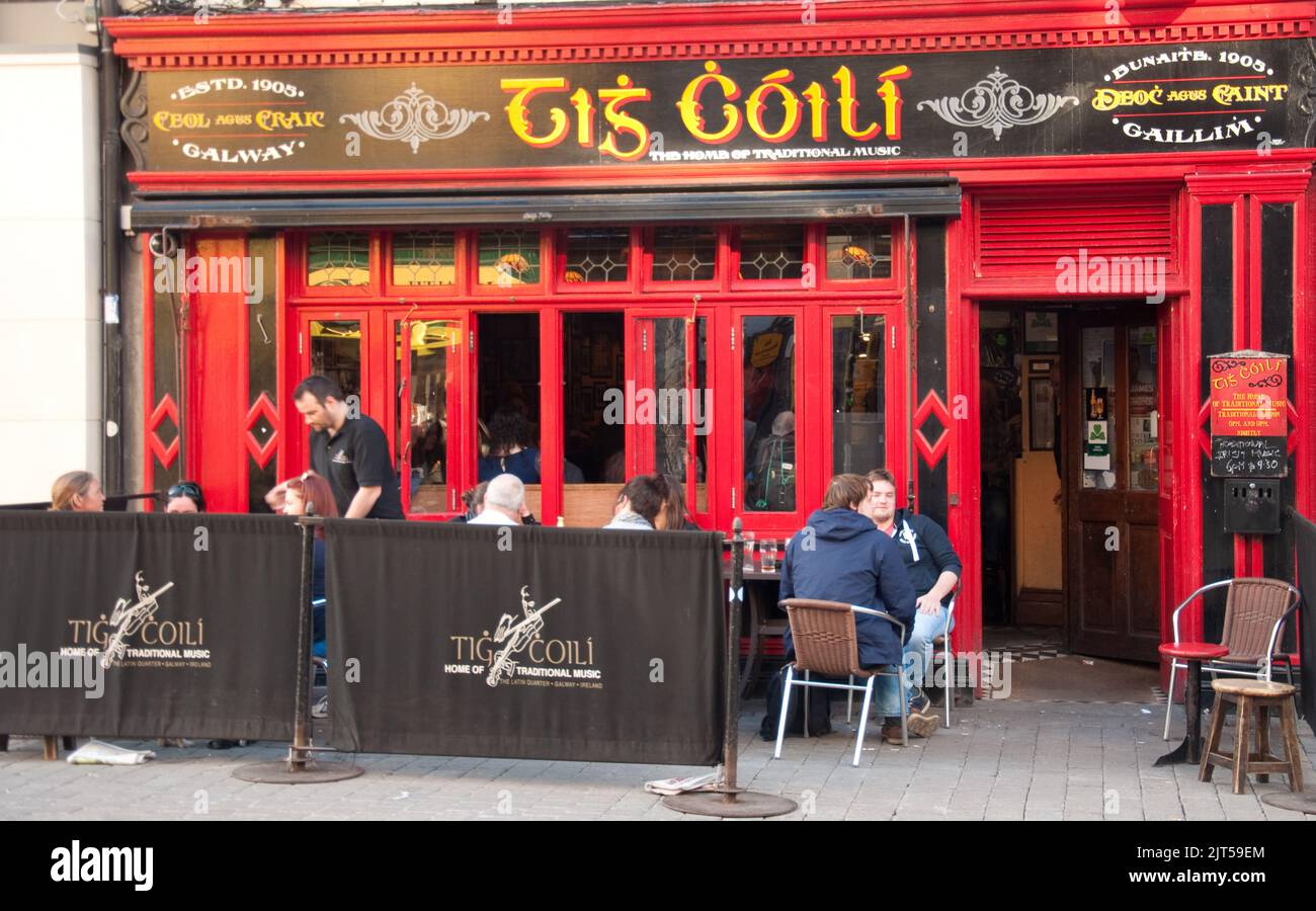 Galway tig coili hi-res stock photography and images - Alamy