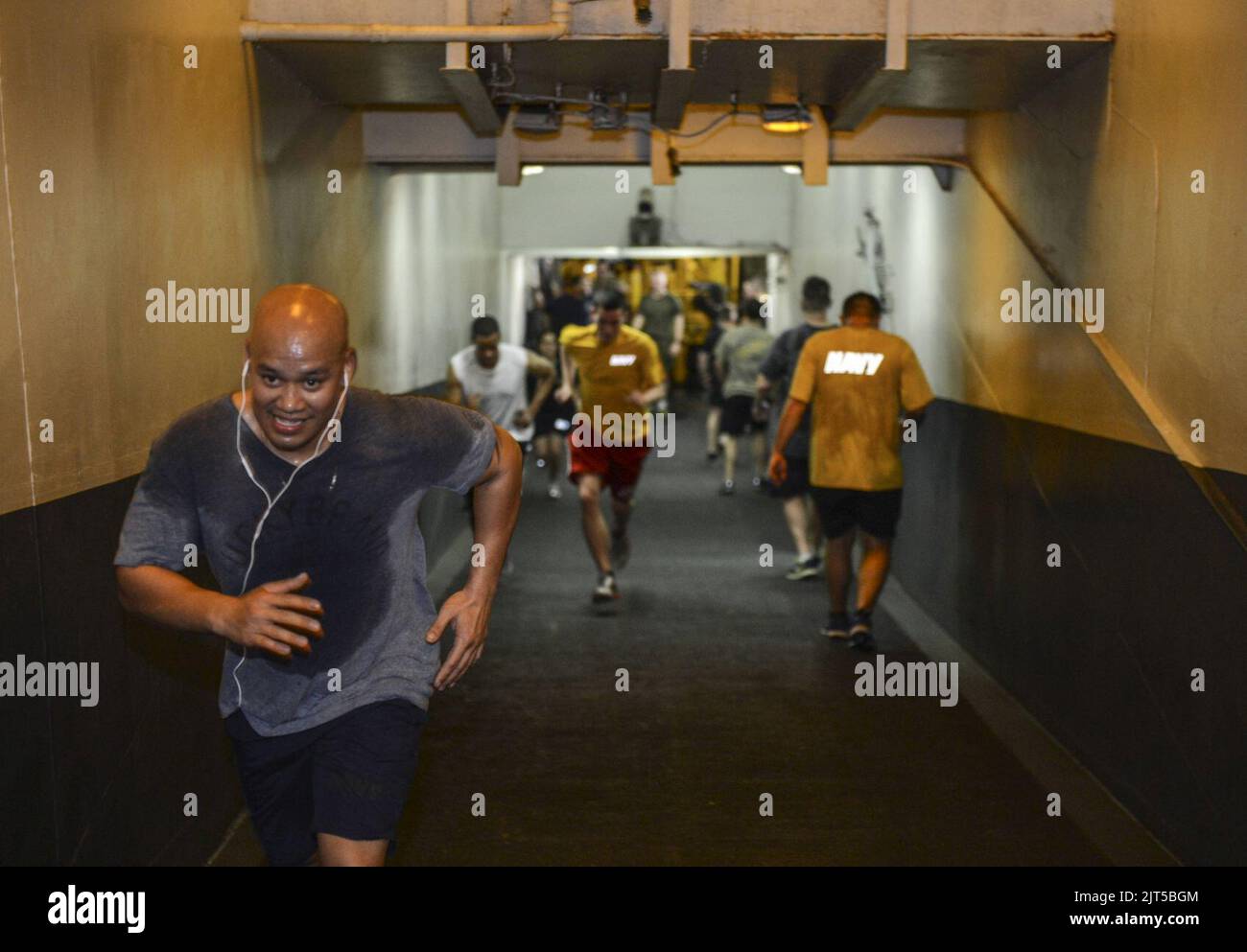 Uss bataan ramp hi-res stock photography and images - Alamy