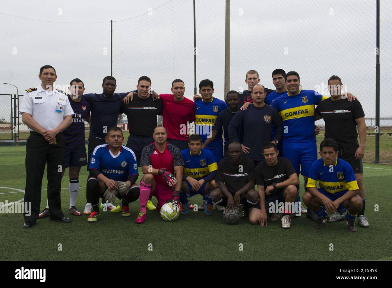 U.S. Sailors assigned to the amphibious assault ship USS America (LHA 6 ...