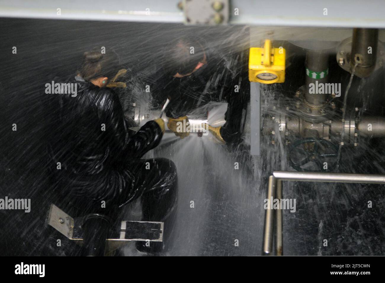 U.S. Sailors with the Executive Leadership Development Program battle ...