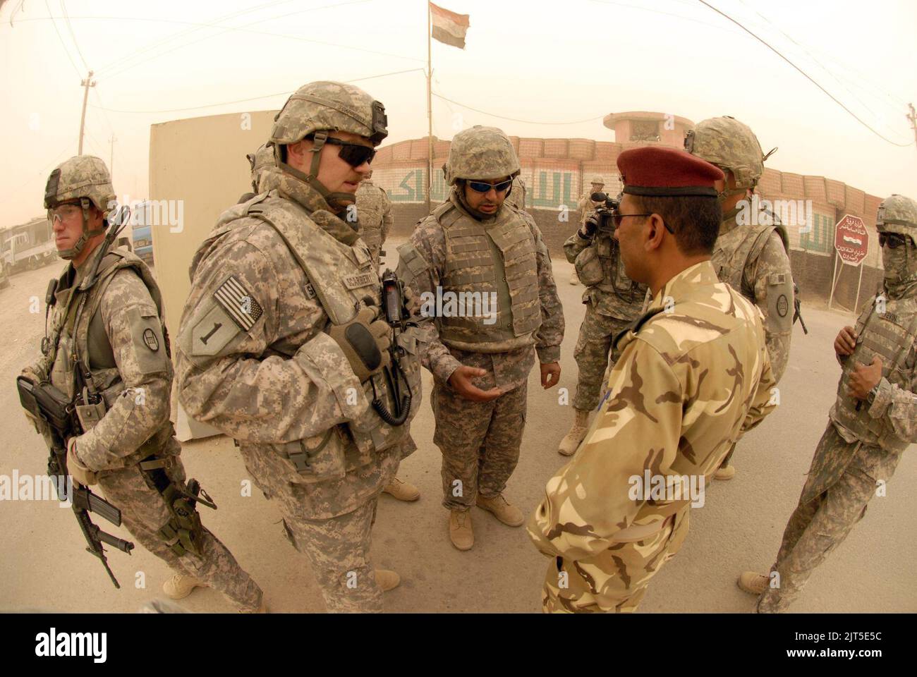U.S. Soldiers support Iraqis during checkpoint operations Stock Photo ...