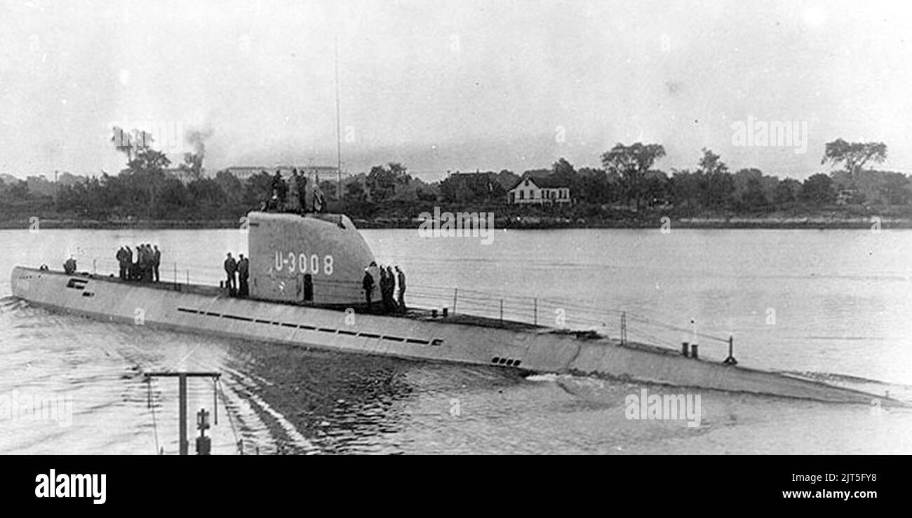U-3008 in Portsmouth Naval Shipyard Stock Photo - Alamy