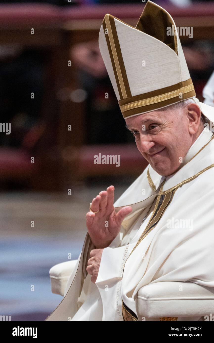 Vatican, Vatican. 27th Aug, 2022. Pope Francis leads the Consistory to ...