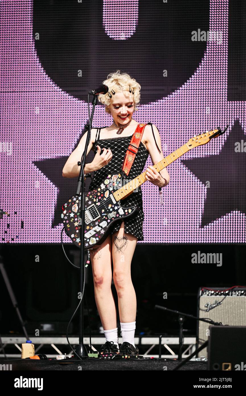 Chloe moriondo live hi-res stock photography and images - Alamy