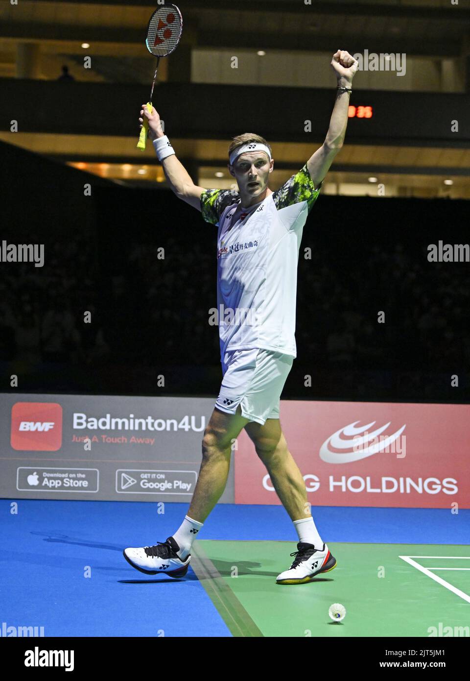 Denmark's Viktor Axelsen celebrates after beating Thailand's Kunlavut ...