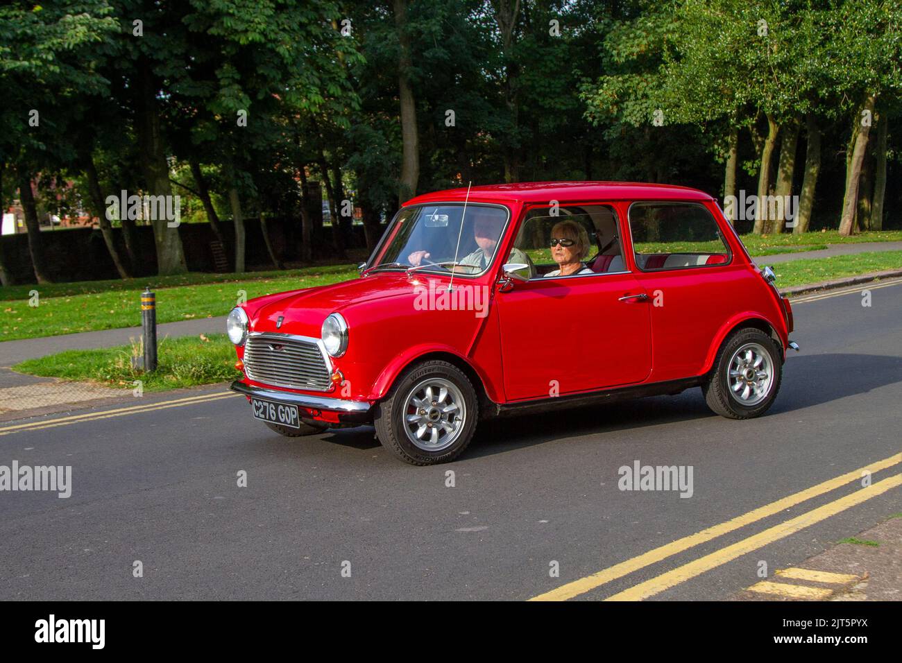 998cc engine hi-res stock photography and images - Alamy