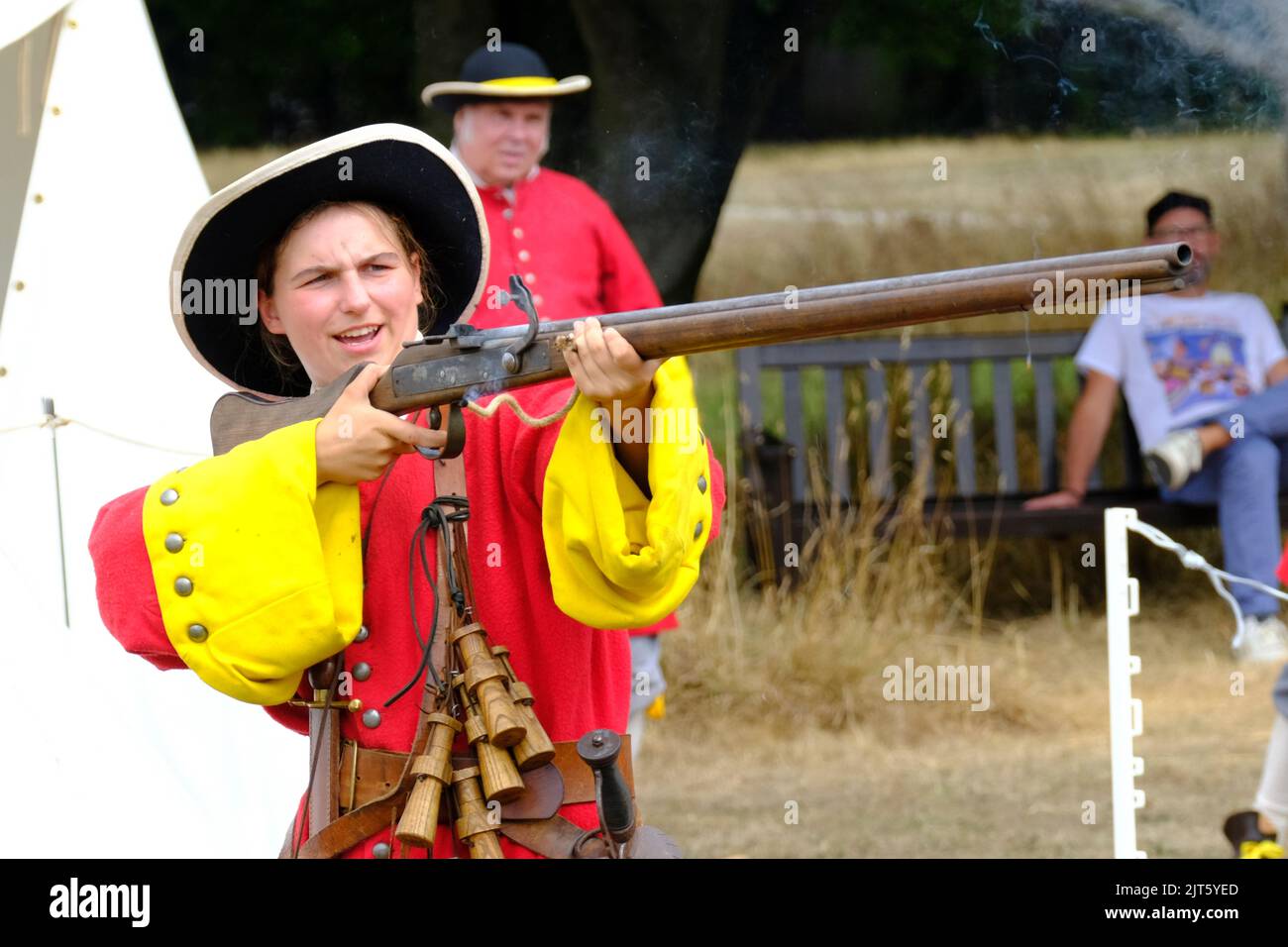 Matchlock musket hi-res stock photography and images - Alamy