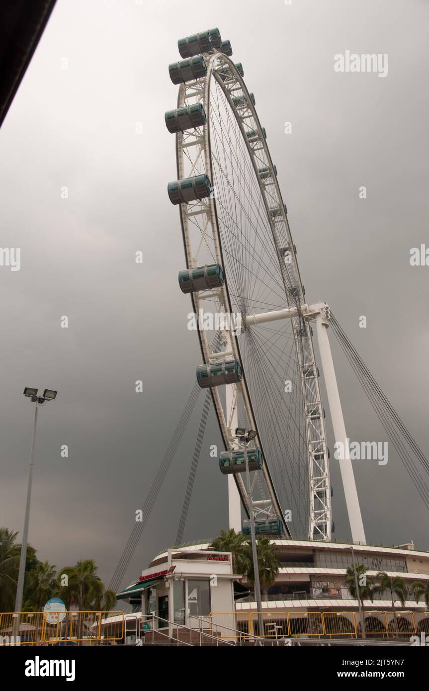 Singapore Eye, Singapore River, Singapore Stock Photo - Alamy