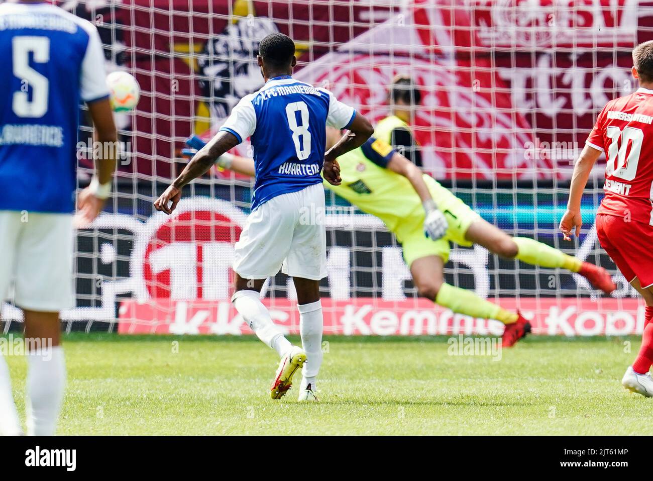 Kaiserslautern, Germany. 28th Aug, 2022. Soccer: 2nd Bundesliga, 1. FC ...