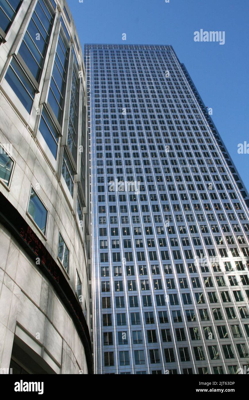 Glass tower complex hi-res stock photography and images - Alamy