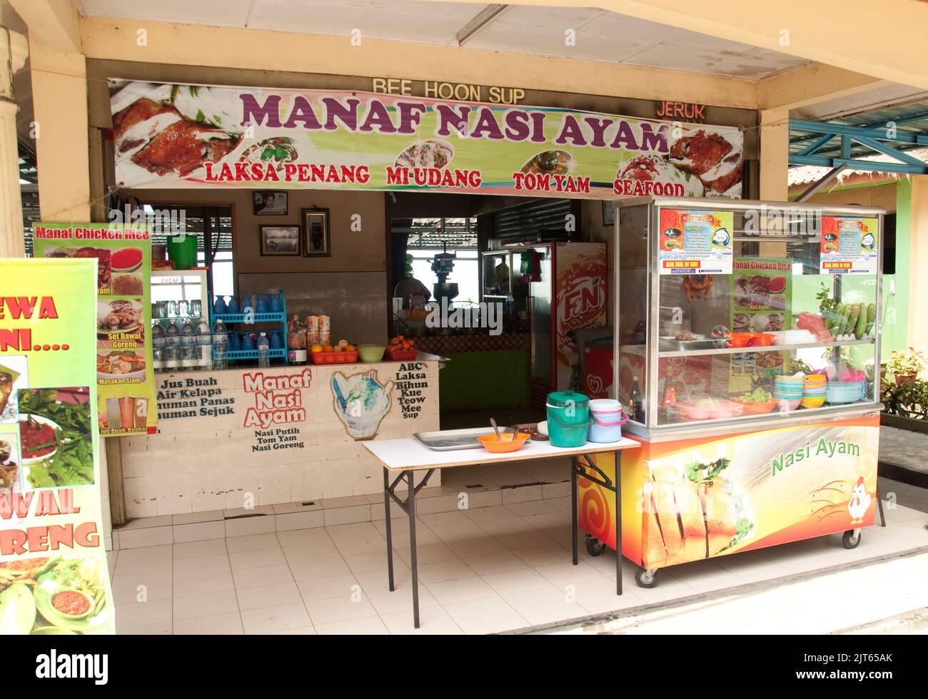 Roadside food stall, Batu Ferringhi, Penang, Malaysia, Asia. Malaysians ...