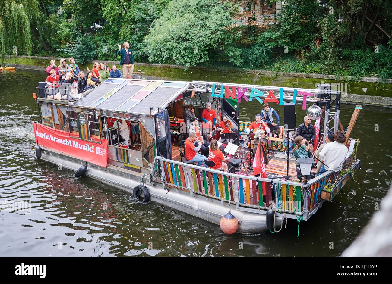 Berlin, Germany. 28th Aug, 2022. Musicians of the Deutsches Symphonie ...