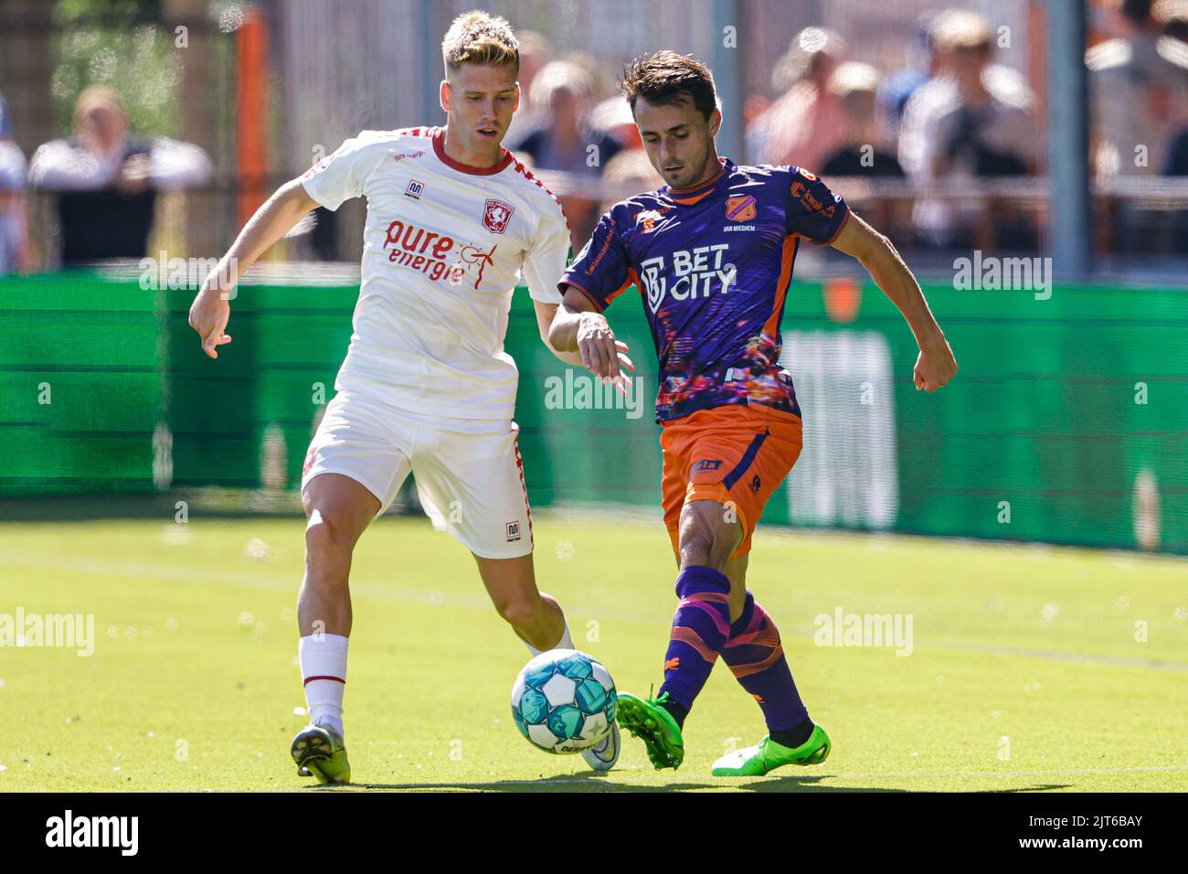 VOLENDAM, NETHERLANDS - AUGUST 28: Gijs Smal of FC Twente, Daryl van ...
