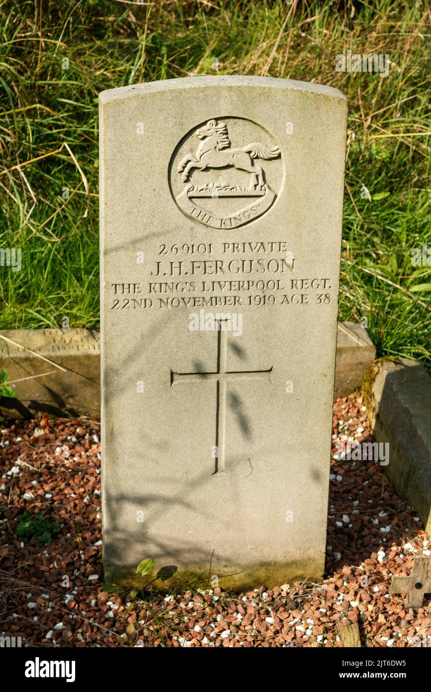 Commonwealth War Grave. Darwen Cemetery Stock Photo - Alamy