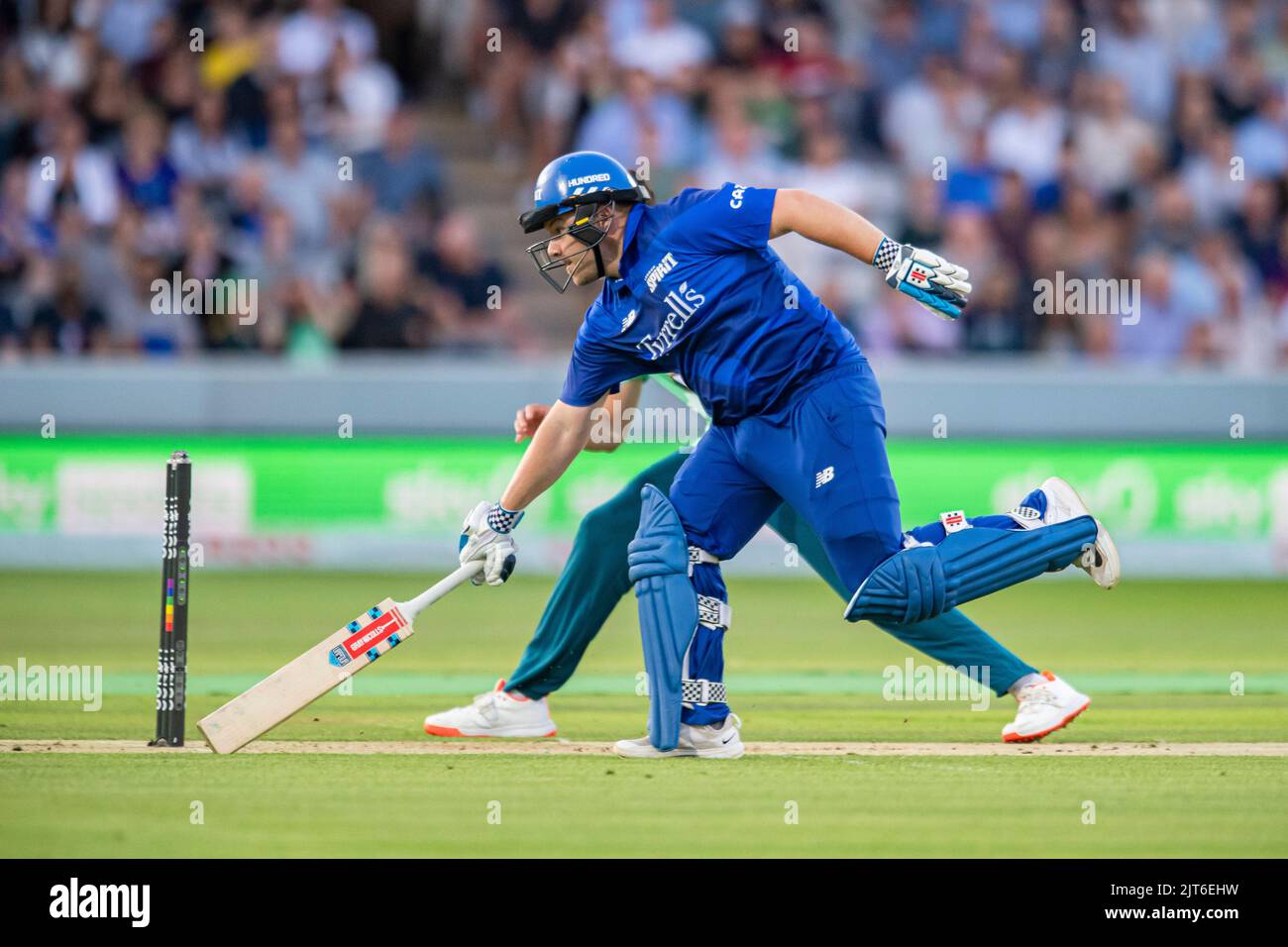 LONDON, UNITED KINGDOM. 27th Aug, 2022. Adam Rossington of London ...