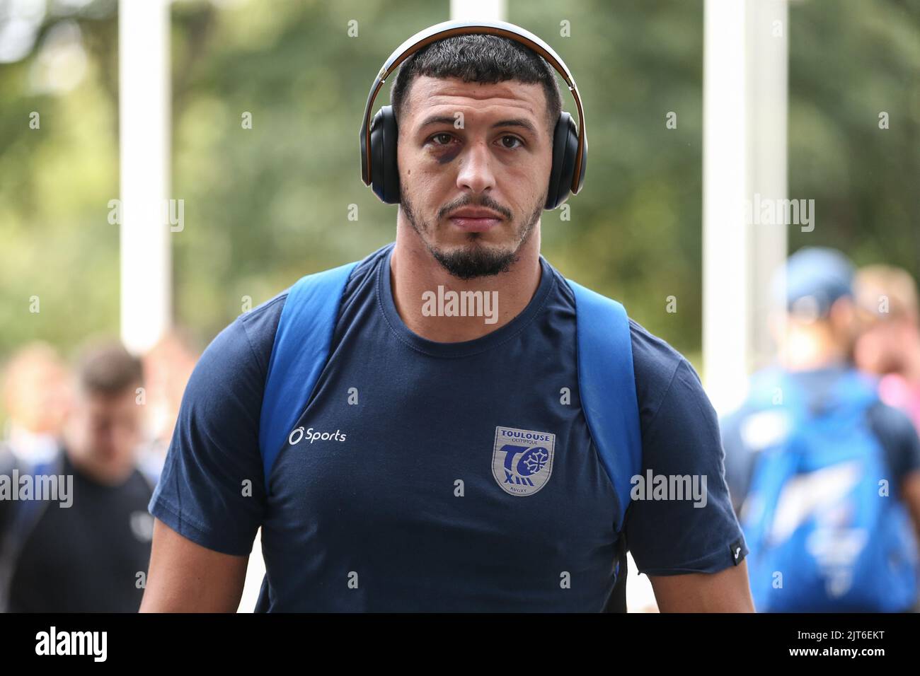 Harrison Hansen #10 of Toulouse Olympique arrives at the MKM Stadium in ...