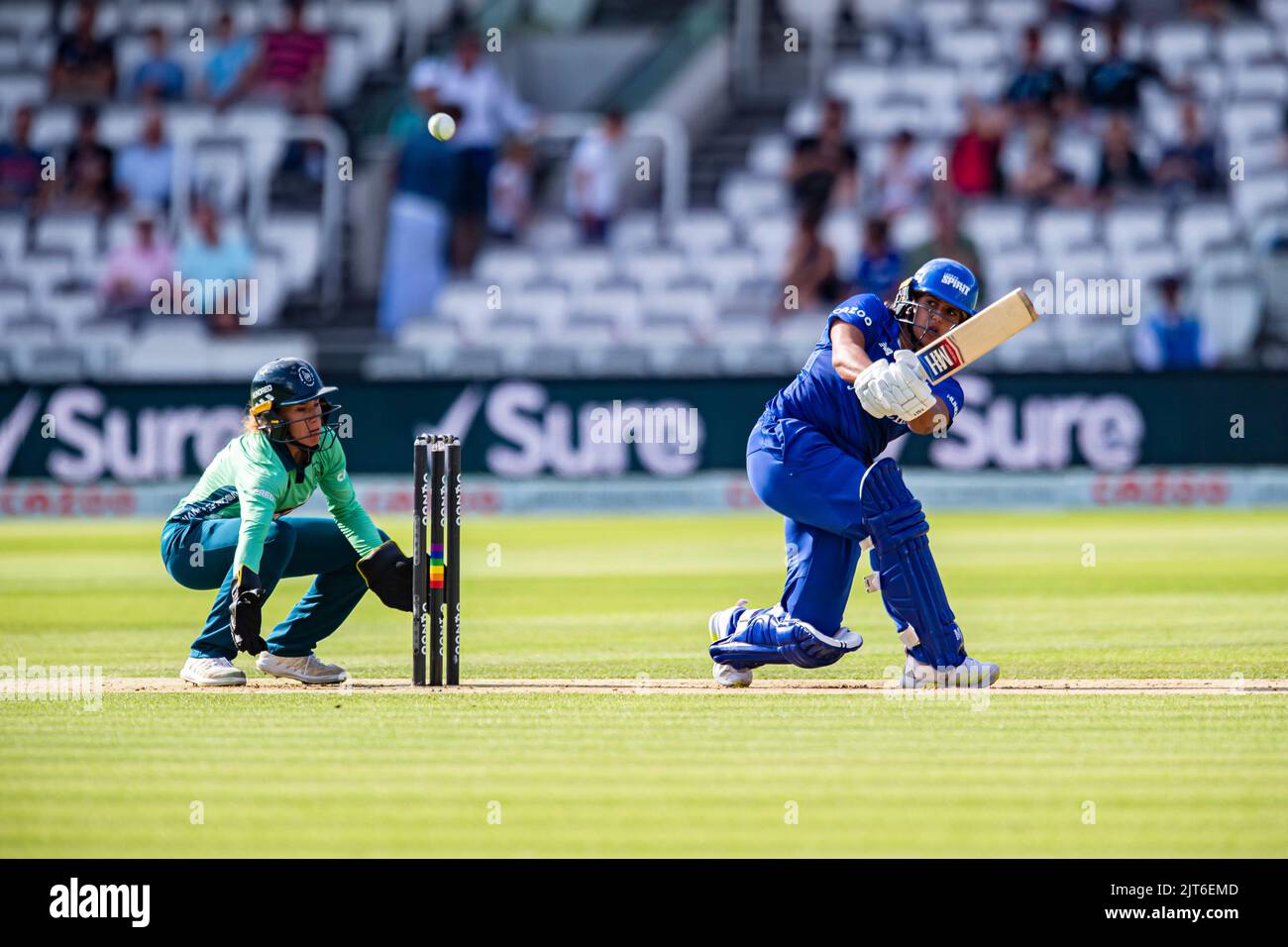 LONDON, UNITED KINGDOM. 27th Aug, 2022. Lauren Winfield-Hill of Oval ...