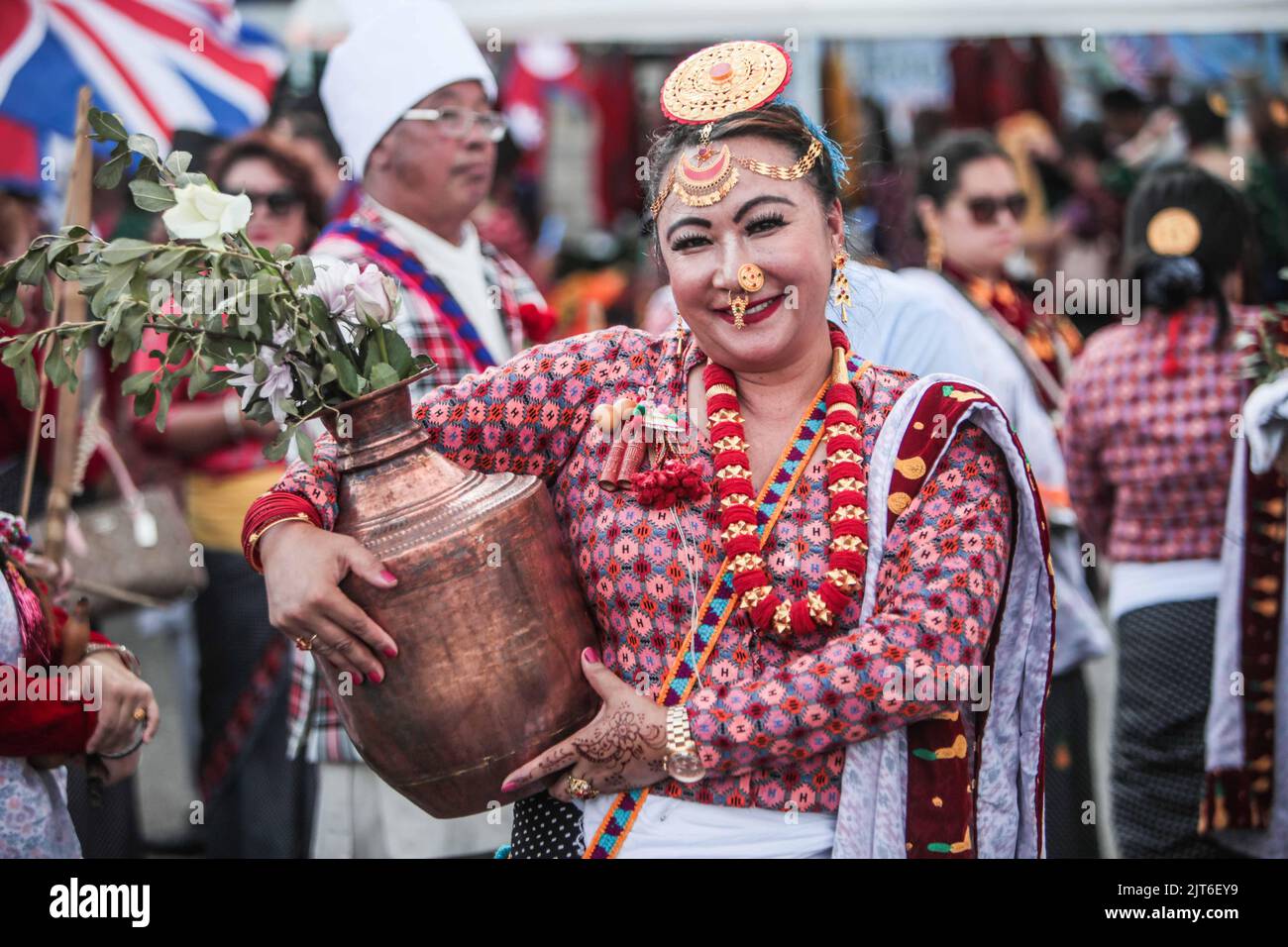Sunbury-on-Thames, Surrey, UK. 28th Aug, 2022. Kempton Park racehorse ...