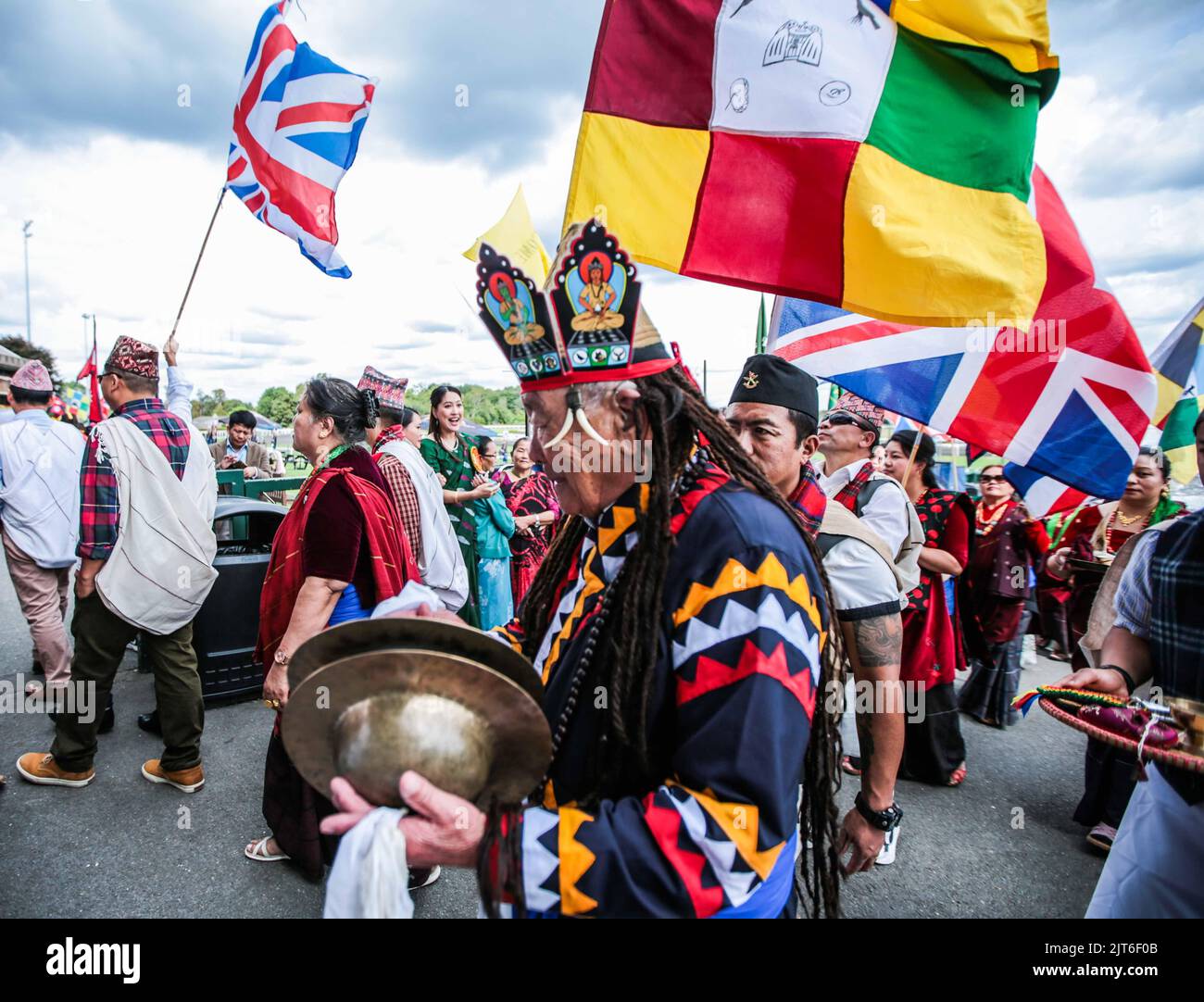 Sunbury-on-Thames, Surrey, UK. 28th Aug, 2022. Kempton Park racehorse ...