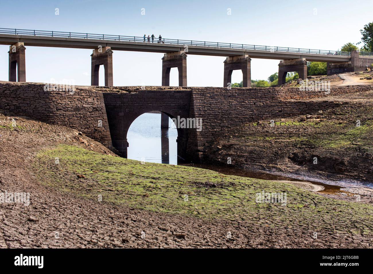 Ripponden,West Yorkshire, UK, 28th August 2022 UK Weather Baitings Dam ...