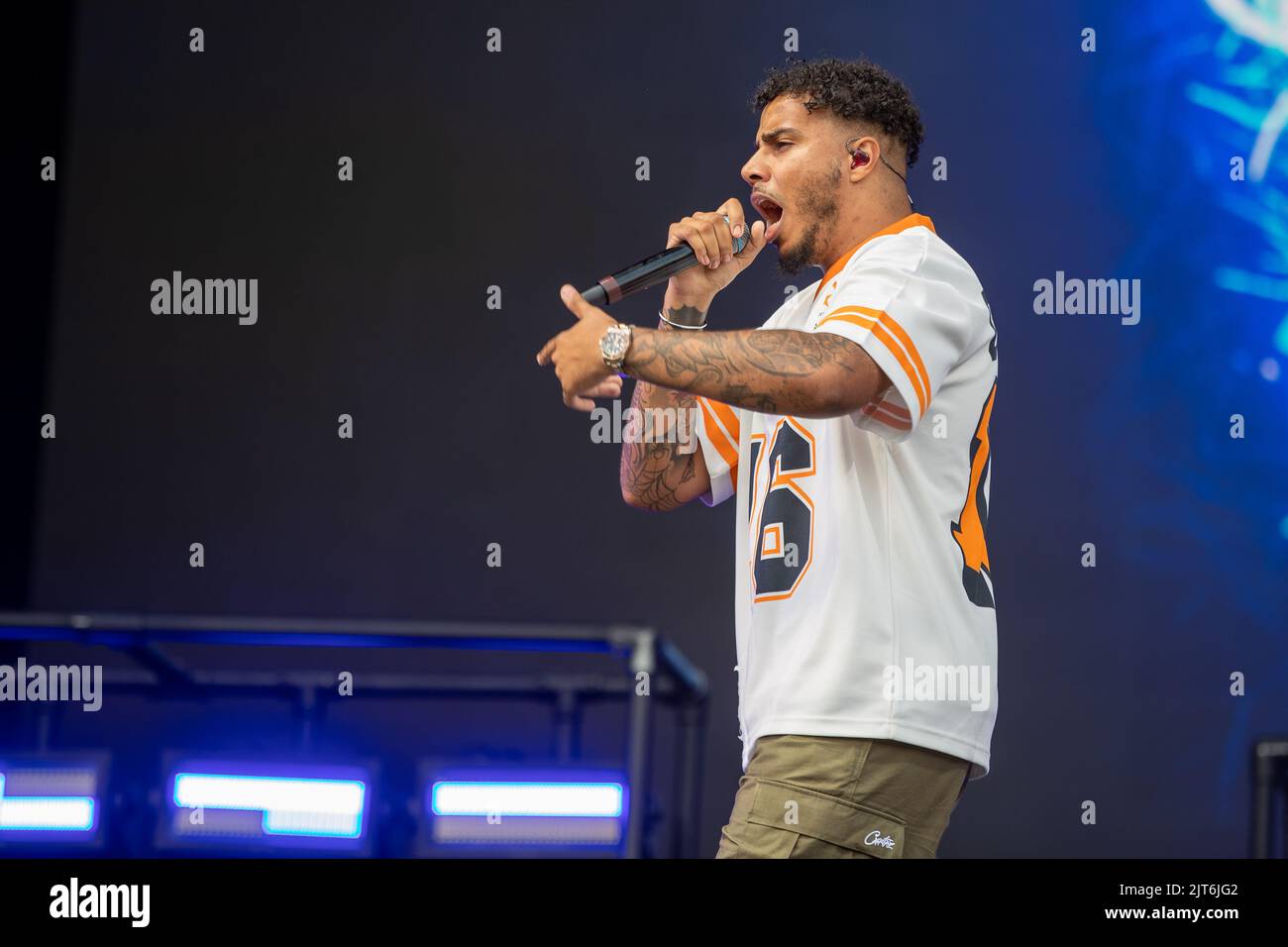 Leeds, UK. Sunday 28 August 2022. AJ Trace live on stage during 3 of ...