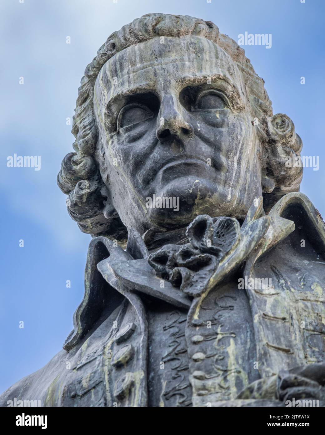 Adam smith statue university glasgow hi-res stock photography and ...