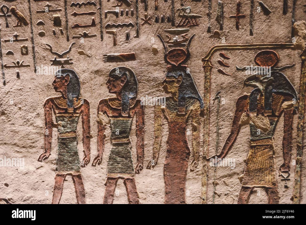 Ancient Egyptian Drawings inside the Pharaoh Tombs in the Valley of the ...