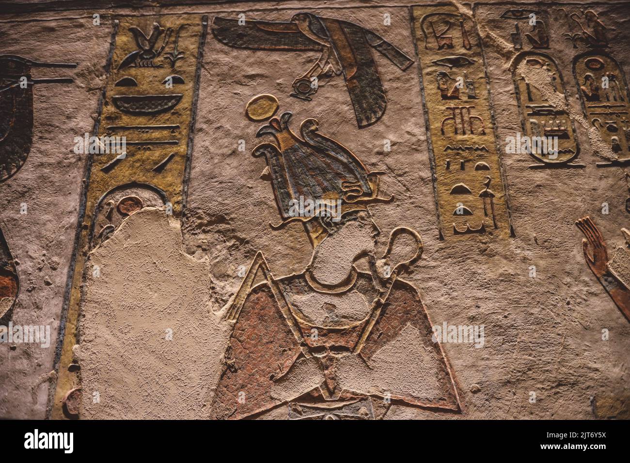 Ancient Egyptian Drawings inside the Pharaoh Tombs in the Valley of the ...