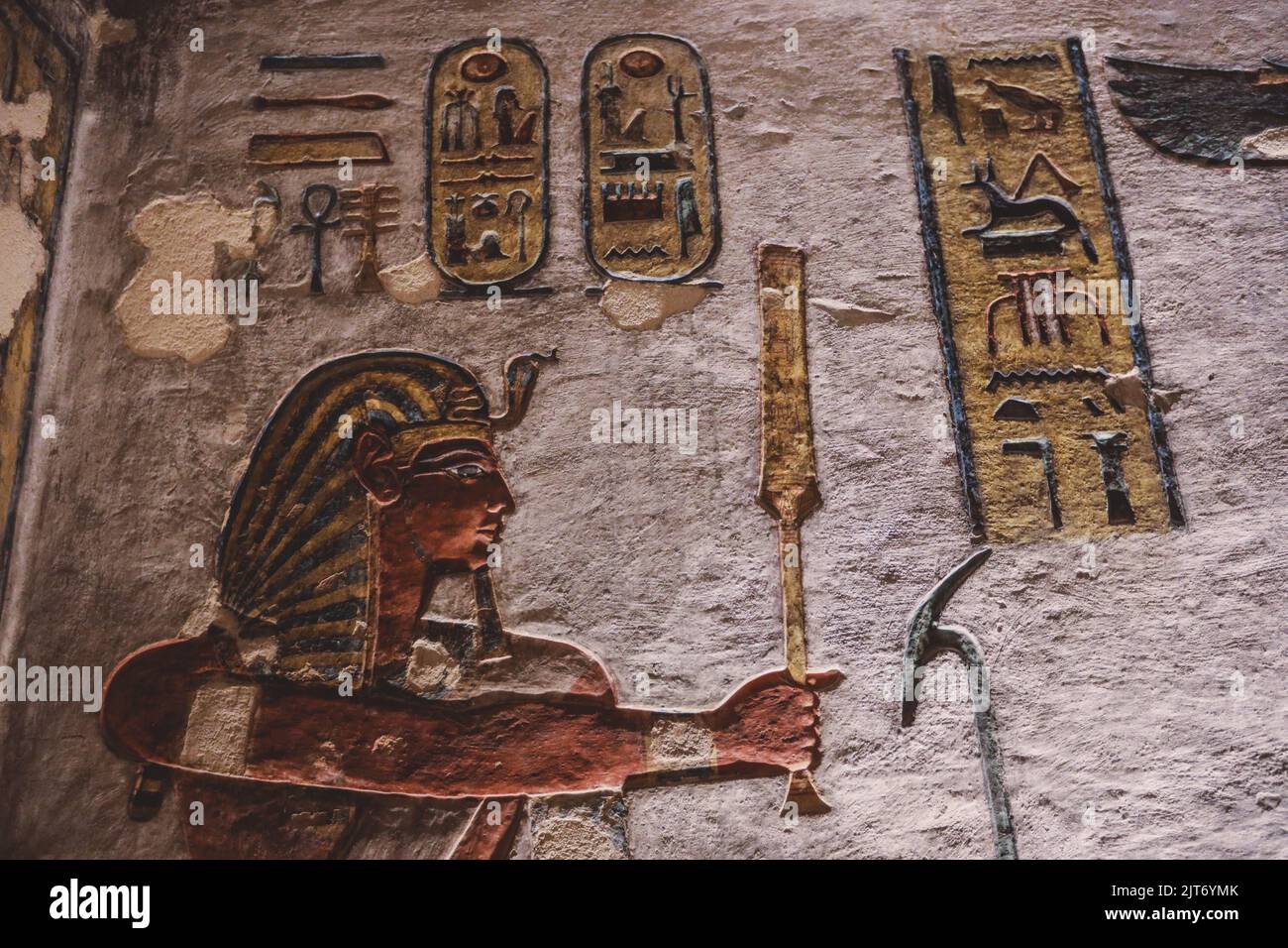 Ancient Egyptian Drawings inside the Pharaoh Tombs in the Valley of the ...