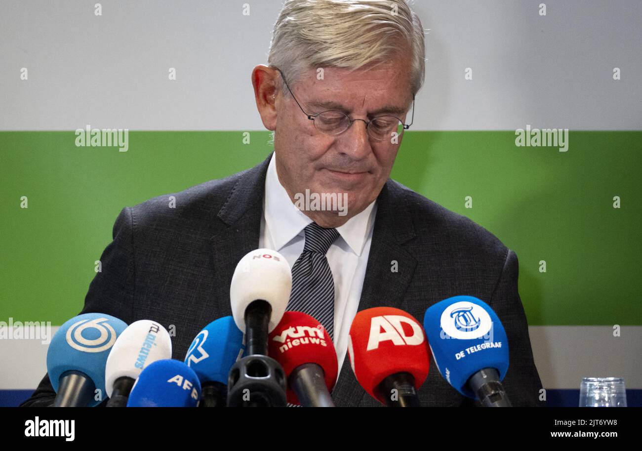 2022-08-28 18:50:51 OUD-BEIJERLAND - Mayor Charlie Aptroot of the ...