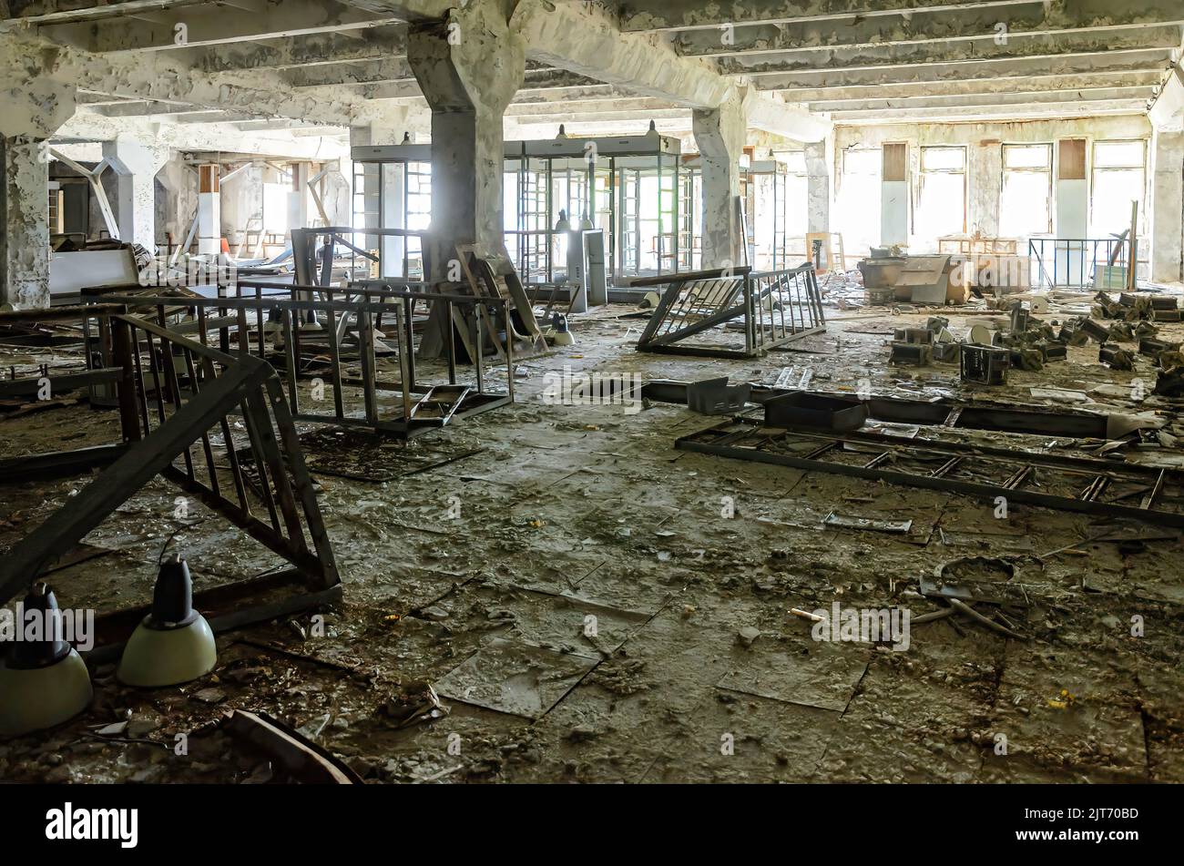 Chernobyl nuclear power plant building hi-res stock photography and ...