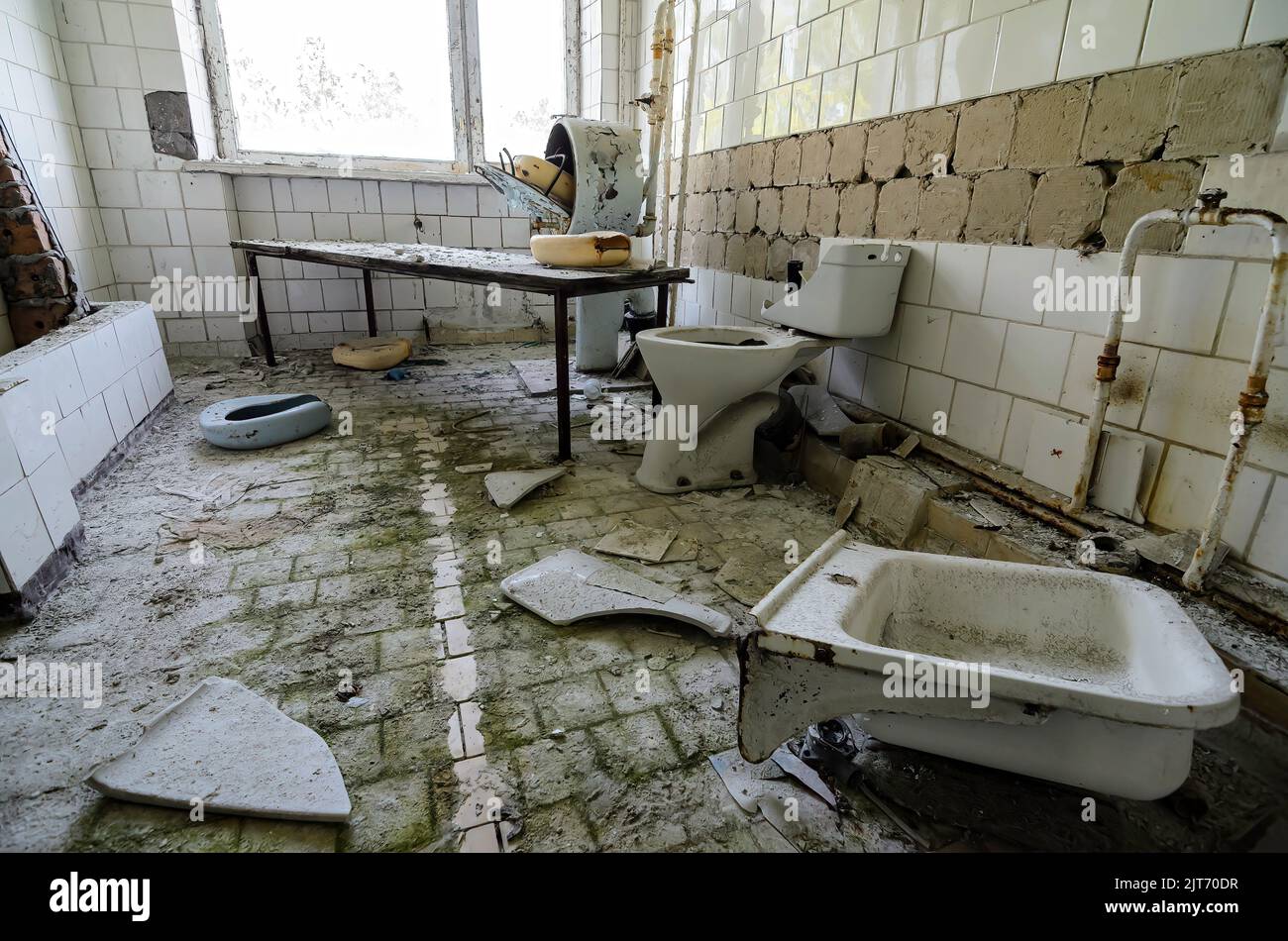 Chernobyl disaster 1986 hospital hi-res stock photography and images ...