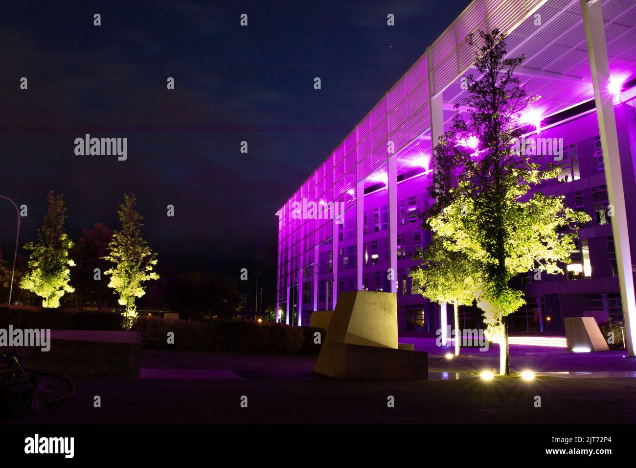 Network rail building hi-res stock photography and images - Alamy