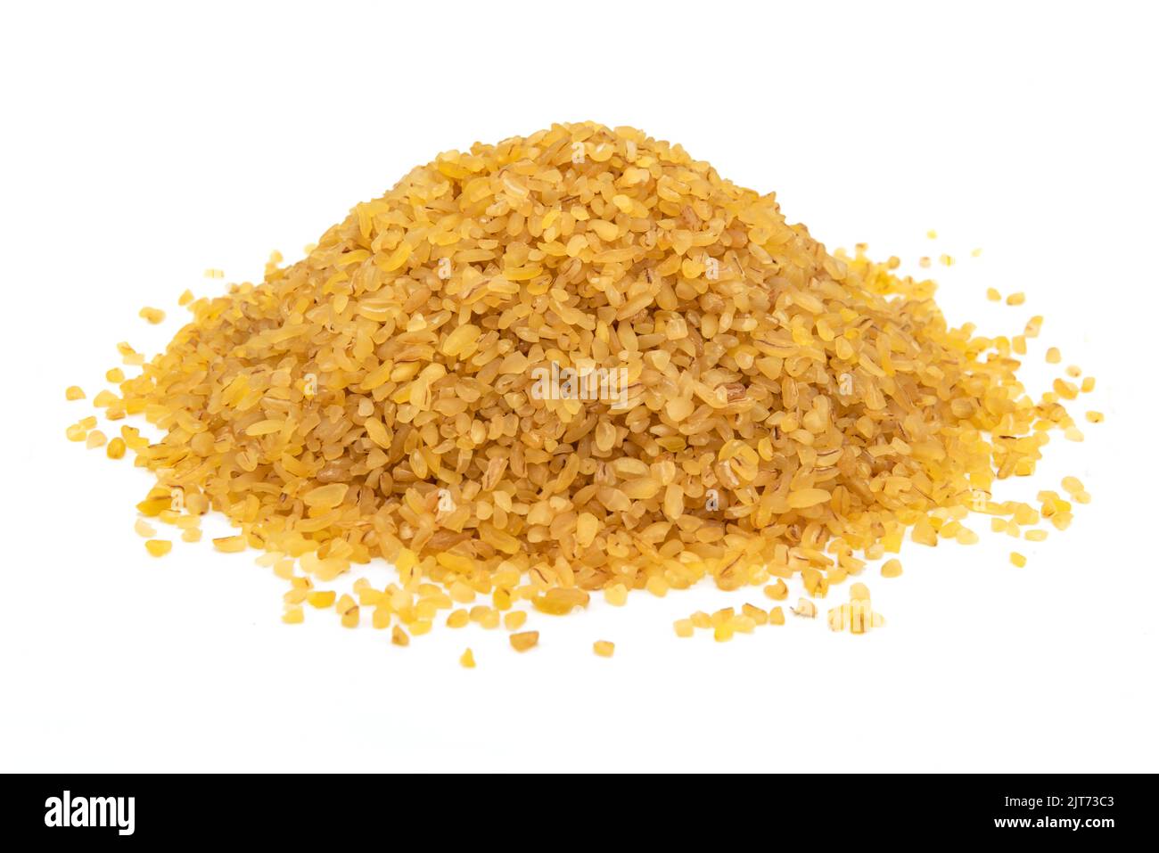 Bulgur wheat isolate. A hill of bulgur grains on a white background ...